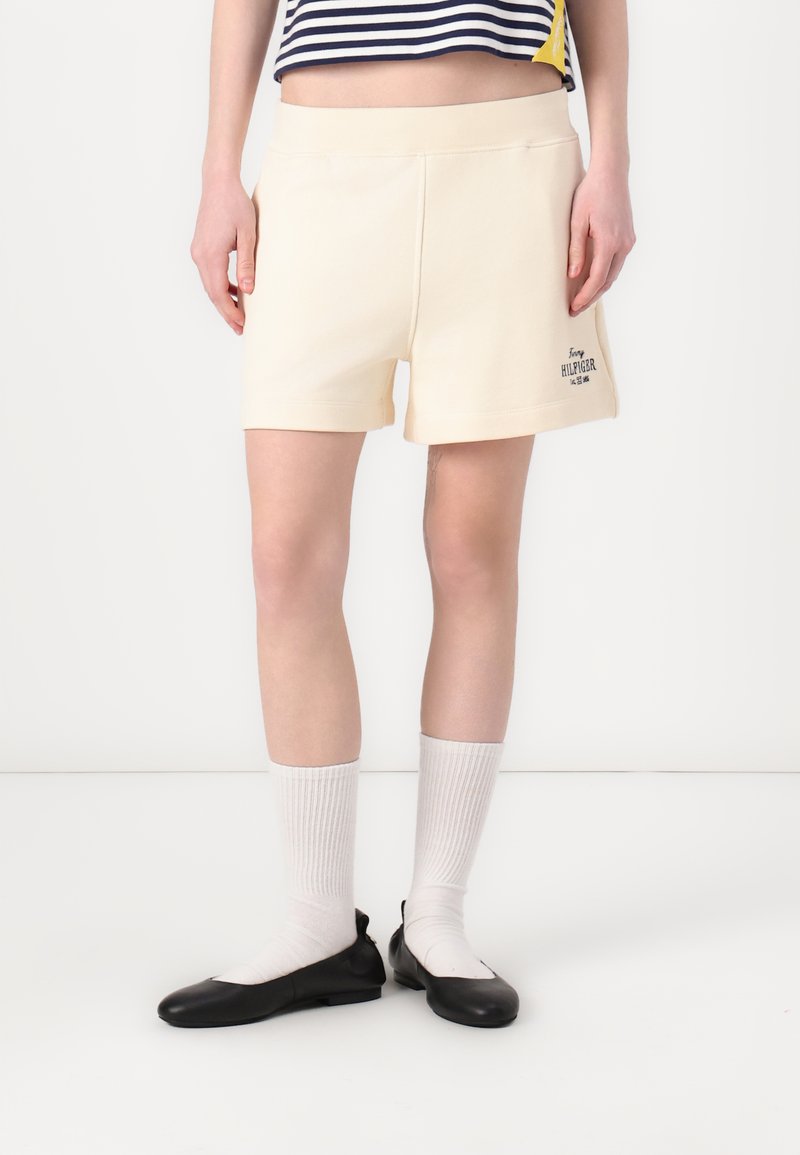Tommy Hilfiger Shorts - calico/off-white - Zalando.co.uk