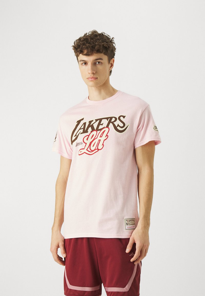 Mitchell & Ness NBA LOS ANGELES LAKERS TEE - T-Shirt print - pink ...
