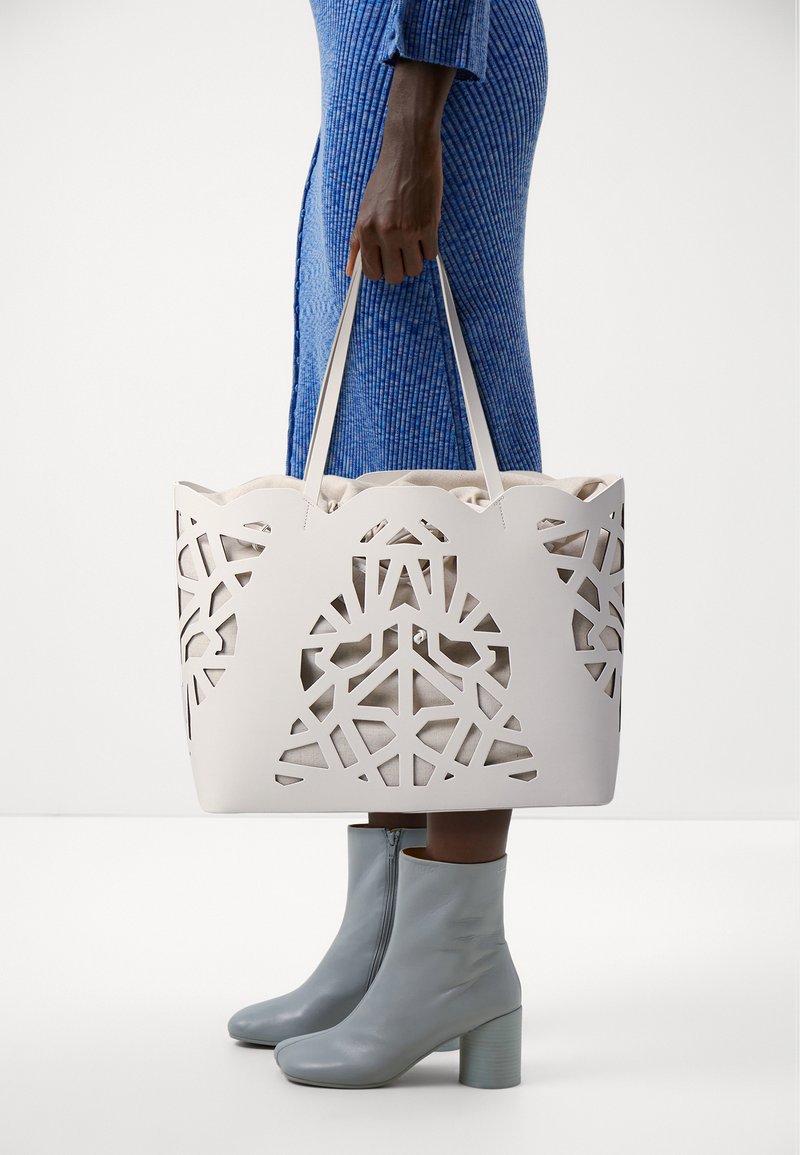 Marc Cain Tote bag - white - Zalando.co.uk