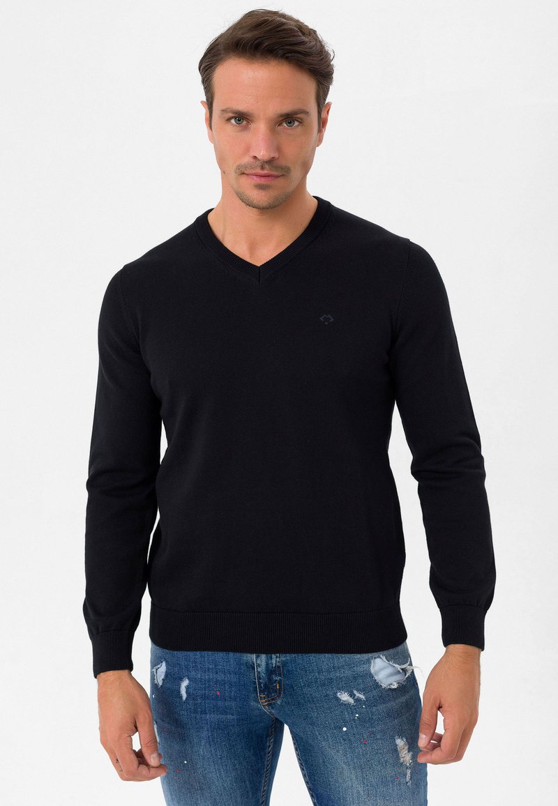 Felix Hardy ARM PATCH DETAIL VNECK - Jersey de punto - black/negro ...
