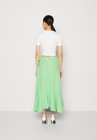 Weekday MINI CROP 2PACK - T-shirt basique - white/light blue/blanc ...