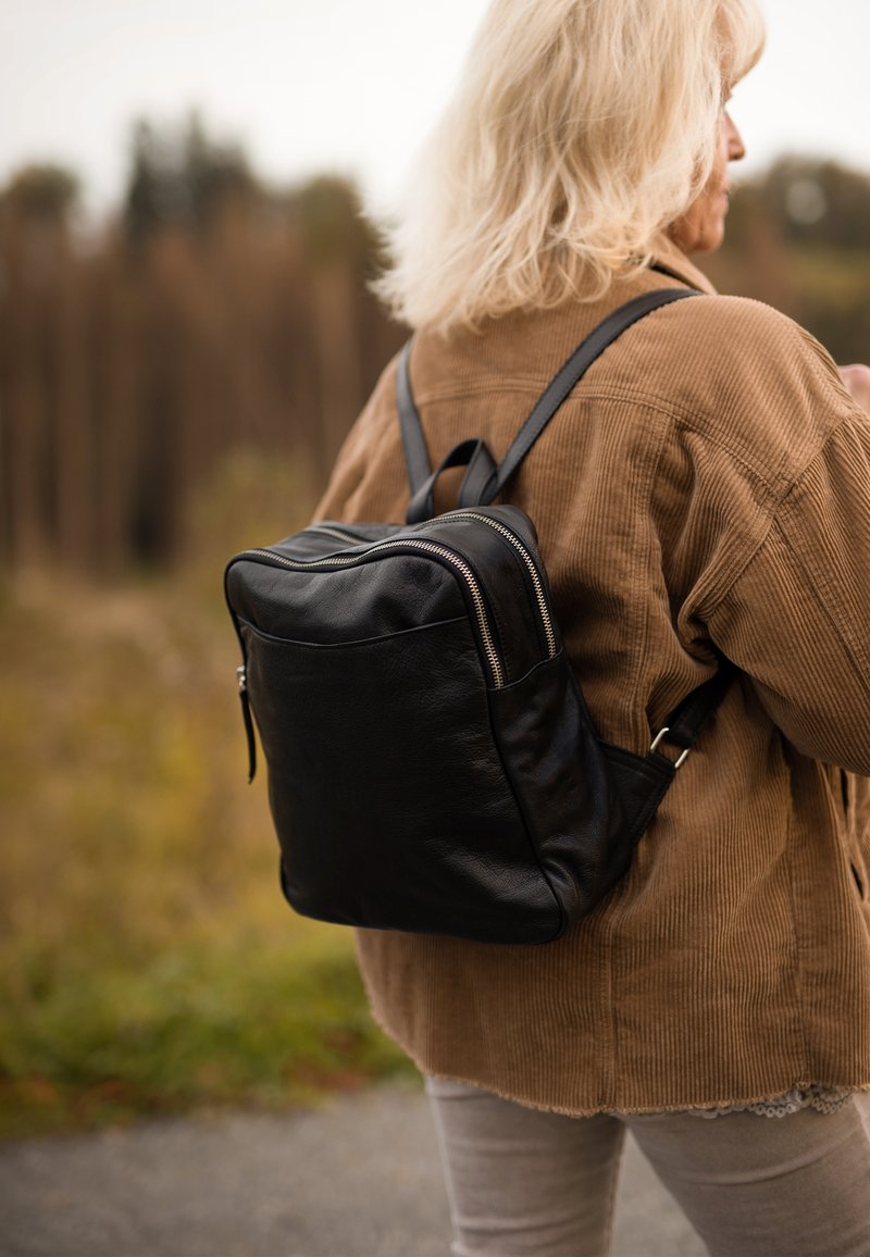 Gusti Leder KELLY - Rucksack - schwarz/black - Zalando.ie