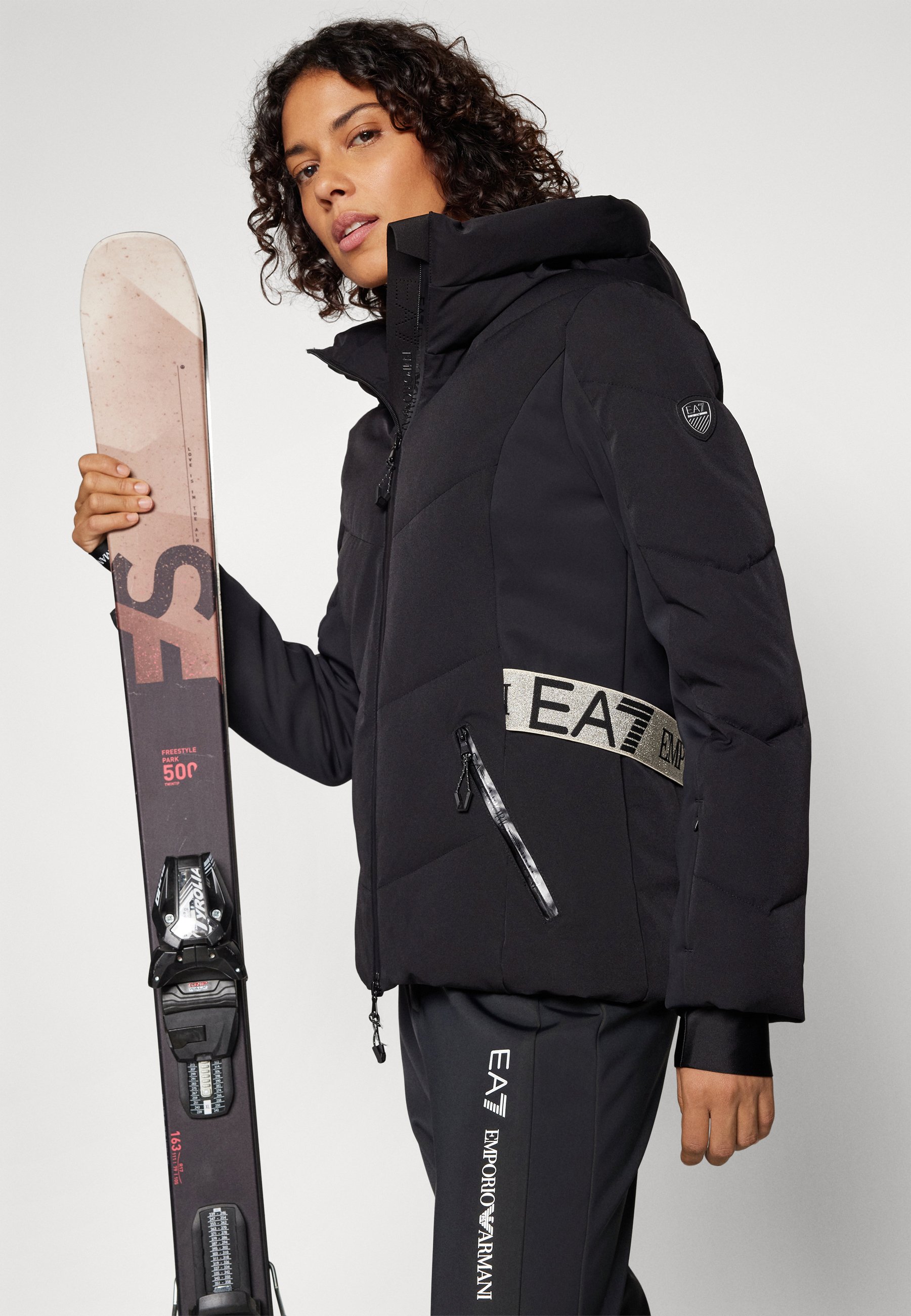 EA7 Emporio Armani KITZBUHEL PROTECTUM THERMORE JACKET Veste de ski black noir ZALANDO.FR