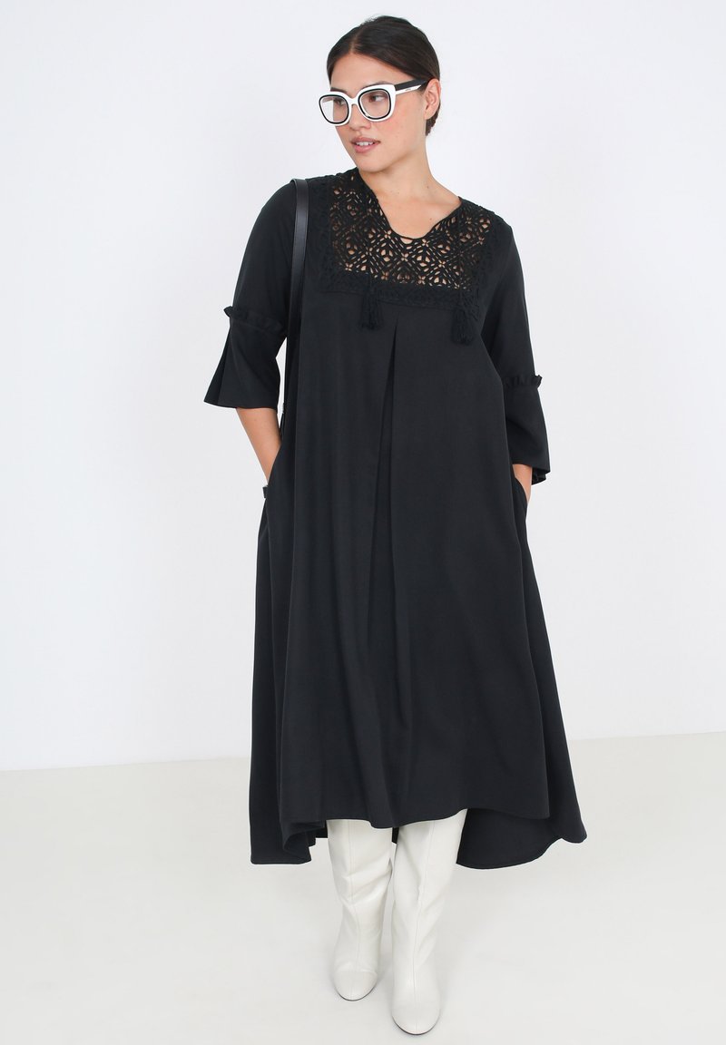 Jean Marc Philippe LONGUE UNIE AVEC PLASTRON EN MACRAMÉ - Jurk - noir/zwart - Zalando.be