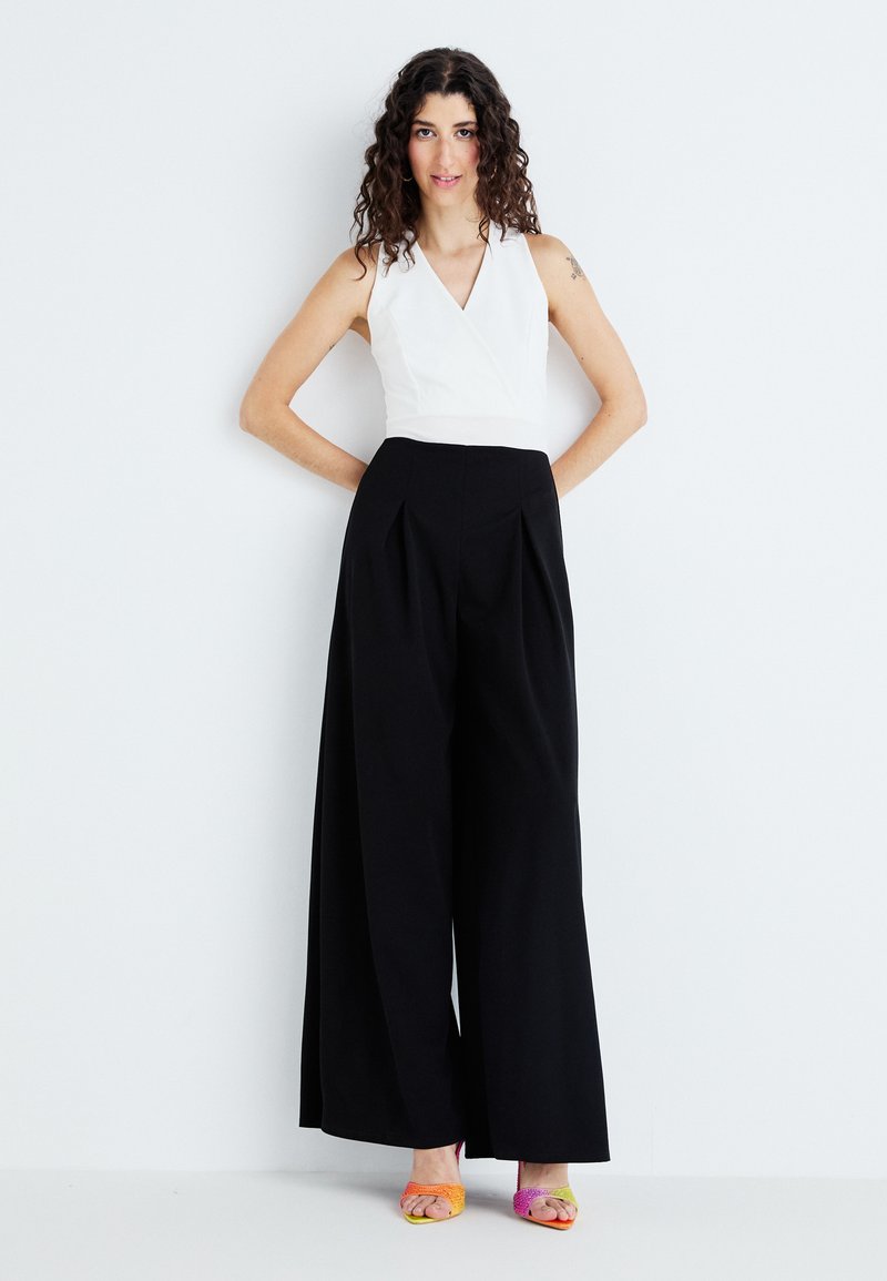 WAL G. LAVINIA WIDE LEG - Mono - white/black/blanco - Zalando.es