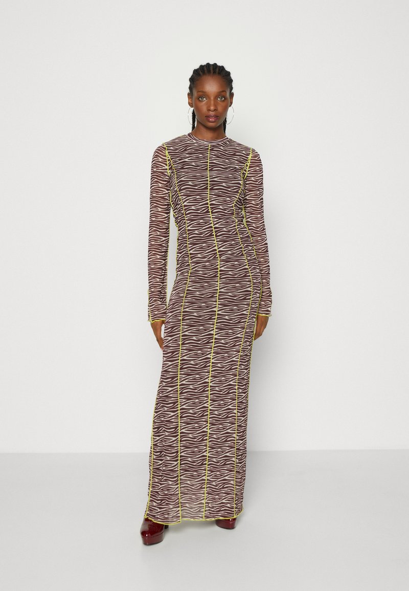 Colourful Rebel MAUDE ZEBRA OVERLOCK DRESS - Robe longue - browns ...