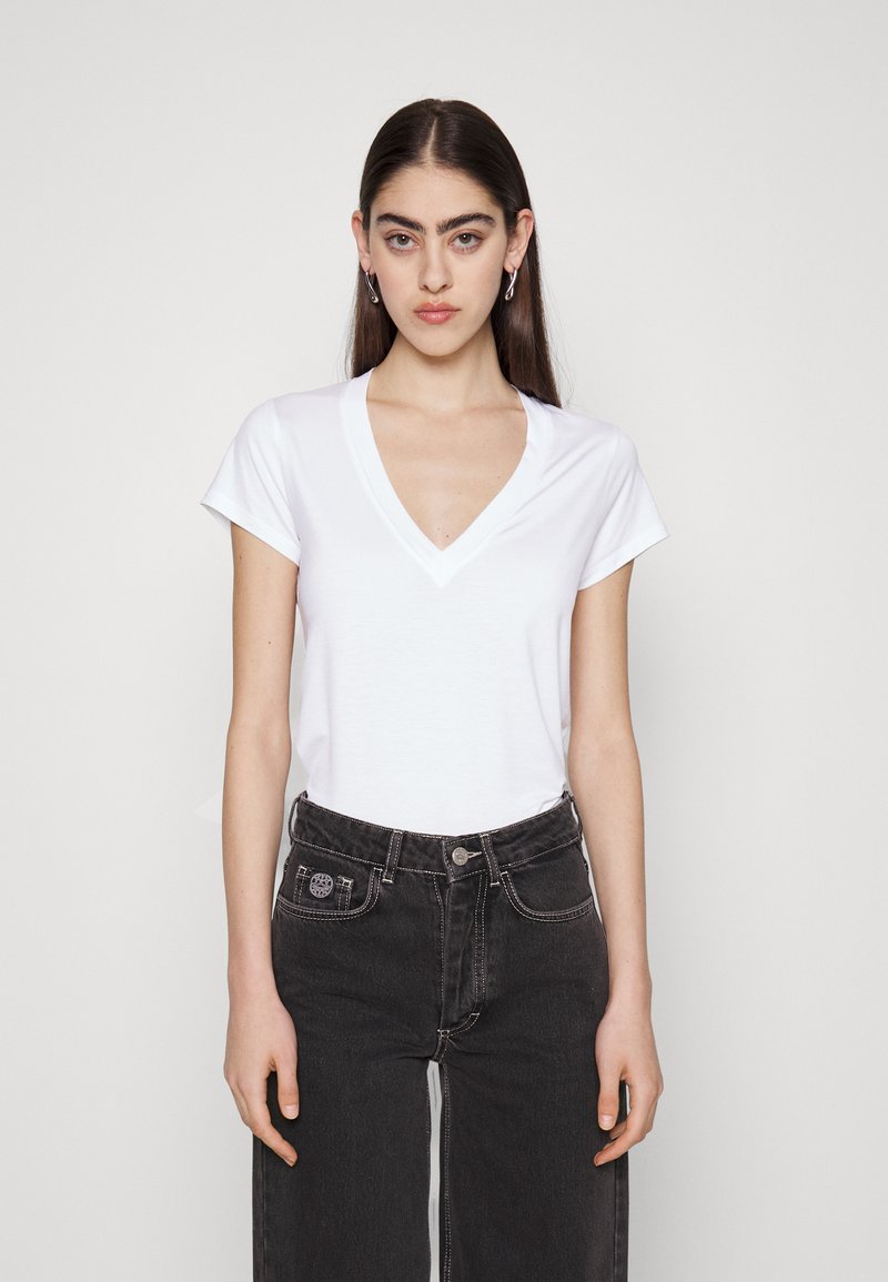 Iro HINTA - Tricou basic - white/alb - Zalando.ro