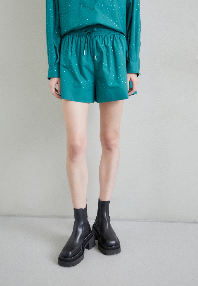 sandro STRASS SHORT MATCHING - Shorts - vert emeraude/groen - Zalando.be