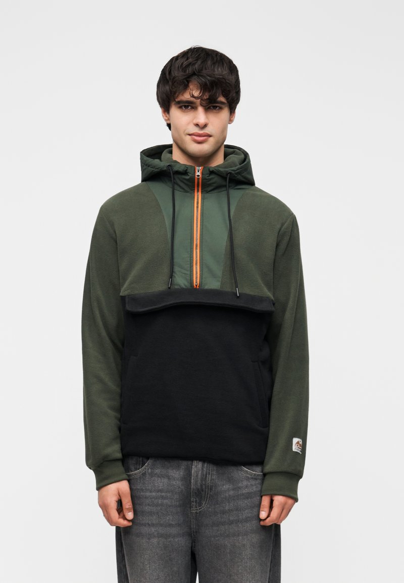 Pier One Hoodie - black/kombu green/dark green - Zalando