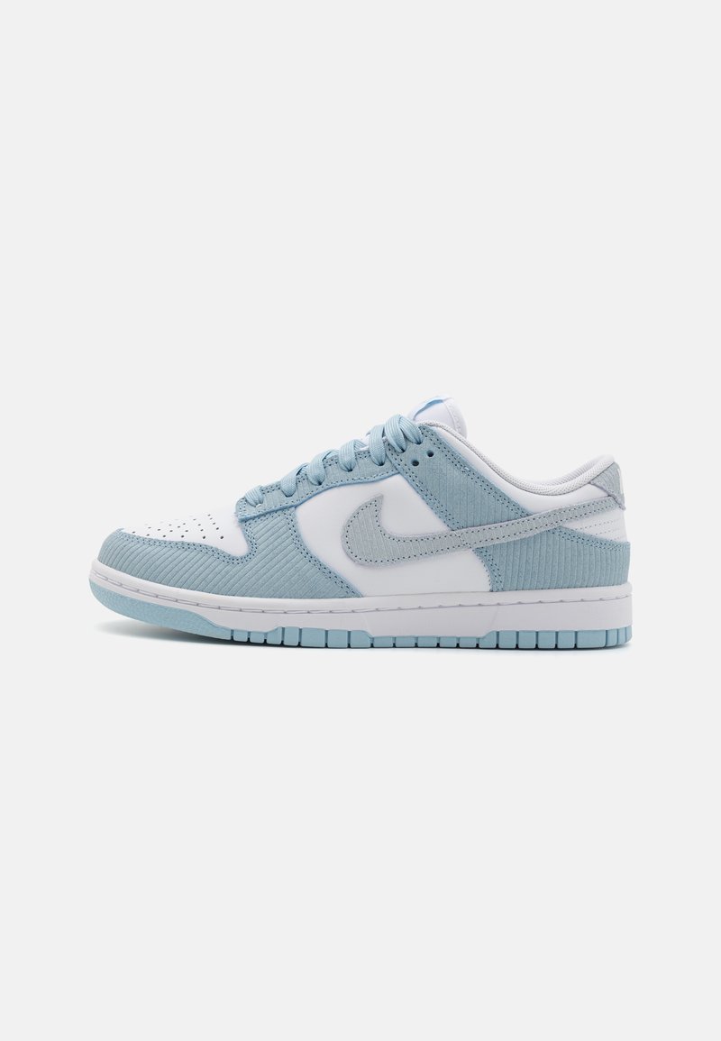 Nike Sportswear DUNK - Sneakers - light armory blue/football grey/white ...