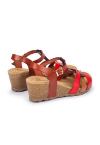 Yokono Sandalias con plataforma - rouge/rojo - Zalando.es