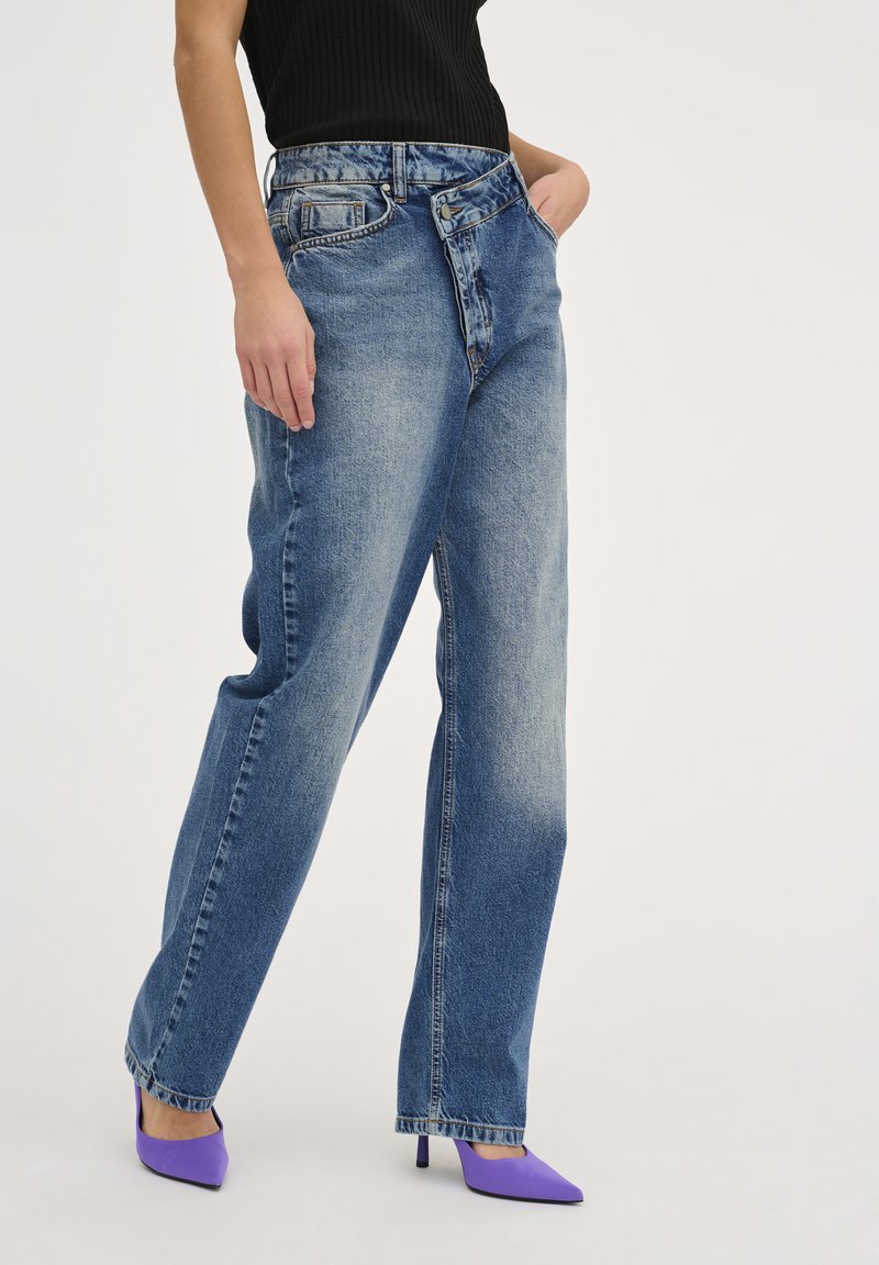 My Essential Wardrobe MWLOUIS WRAP WIDE - Jeans Relaxed Fit - medium ...