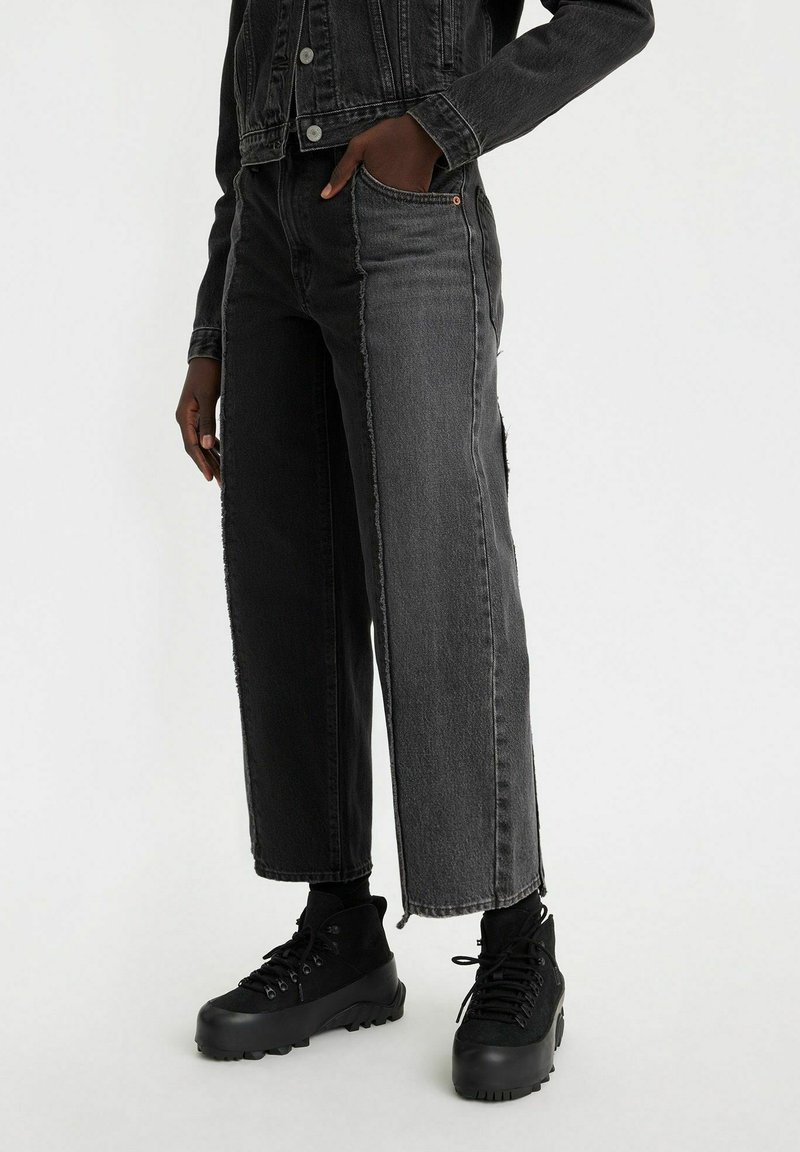 Levi's® BAGGY DAD - RECRAFTED IN THE FIFTH - Flared Jeans - in the ...