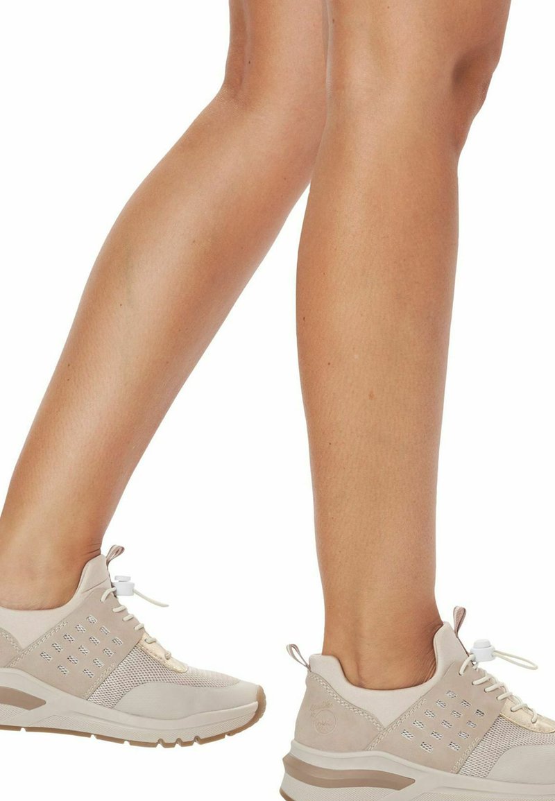 Rieker Sneaker low - marble marble lightgold ginger perlcreme/grau ...