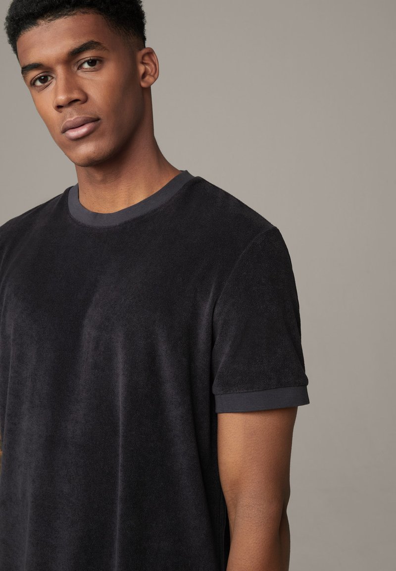 Energie tanken Vernichten Andrew Halliday strellson polo shirt Oft ...