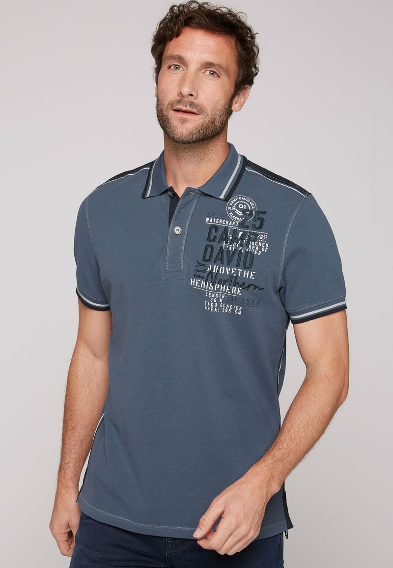 Camp David MIT LABEL-APPLIKATIONEN - Polo shirt - dark sky/blue - Zalando