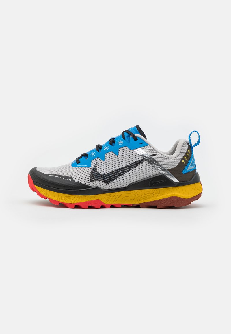 Nike Performance REACT WILDHORSE 8 - Trail hardloopschoenen - light ...