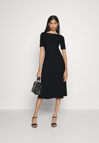 Lauren Ralph Lauren MUNZIE ELBOW SLEEVE DAY DRESS - Jerseykleid - black/schwarz - Zalando.de