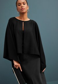 Next COVER-UP - Cape - black/schwarz - Zalando.de