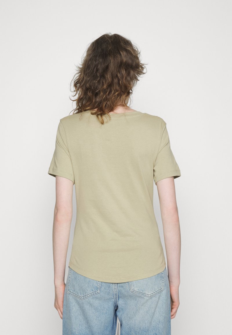 Calvin Klein Jeans Monogram Logo Slim V Neck Tee T Shirt Basique