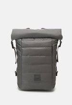 Rains LOOP BACKPACK UNISEX - Mochila - steel-coloured/plateado - Zalando.es
