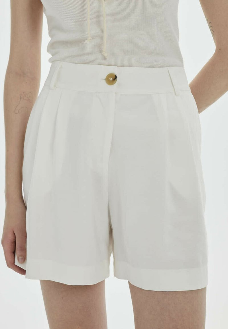 System Action Shorts - white - Zalando.ie
