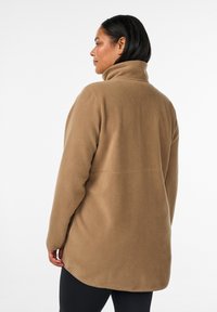 Active by Zizzi MIT HOHEM KRAGEN UND REISSVERSCHLUSS - Winter coat ...