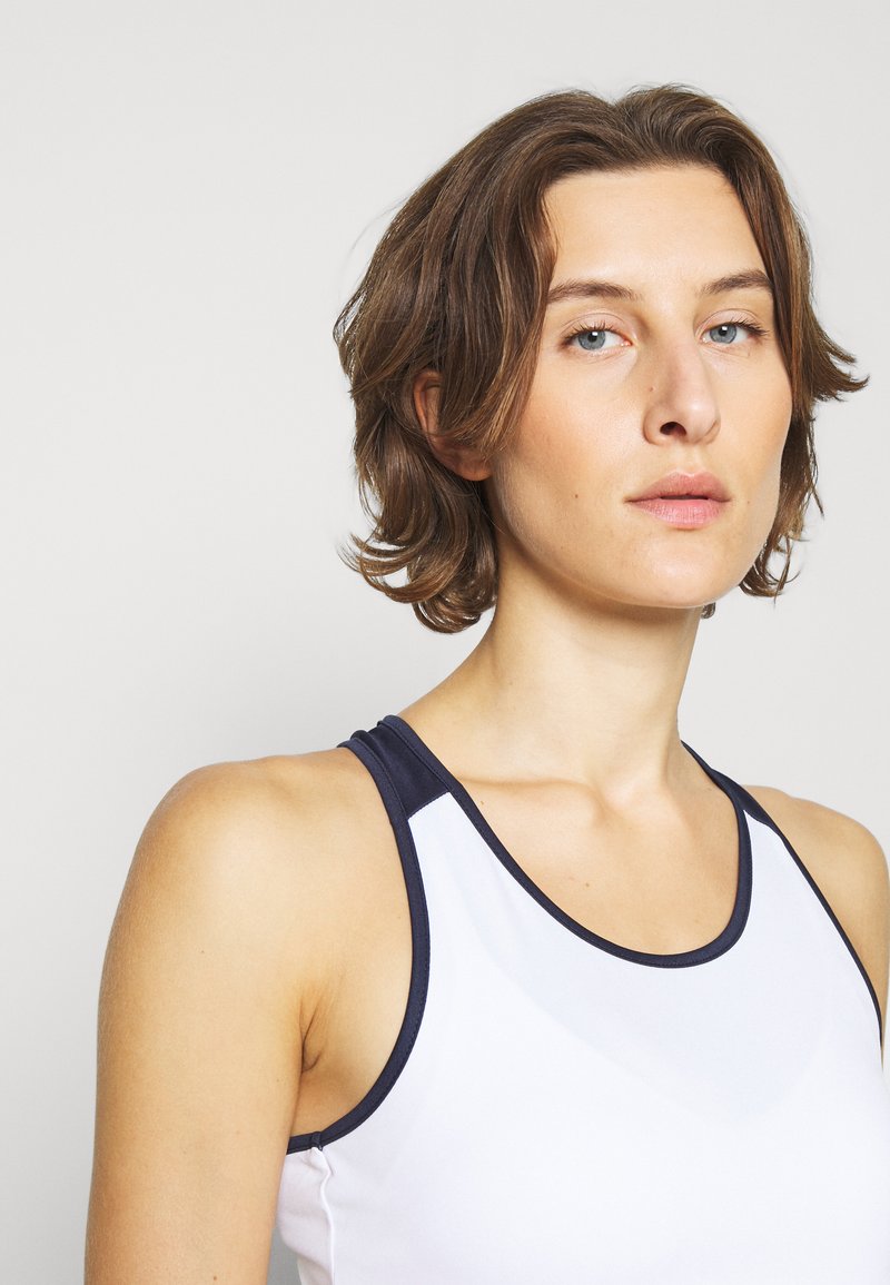 Laura Topp's Instagram, Twitter & Facebook on IDCrawl