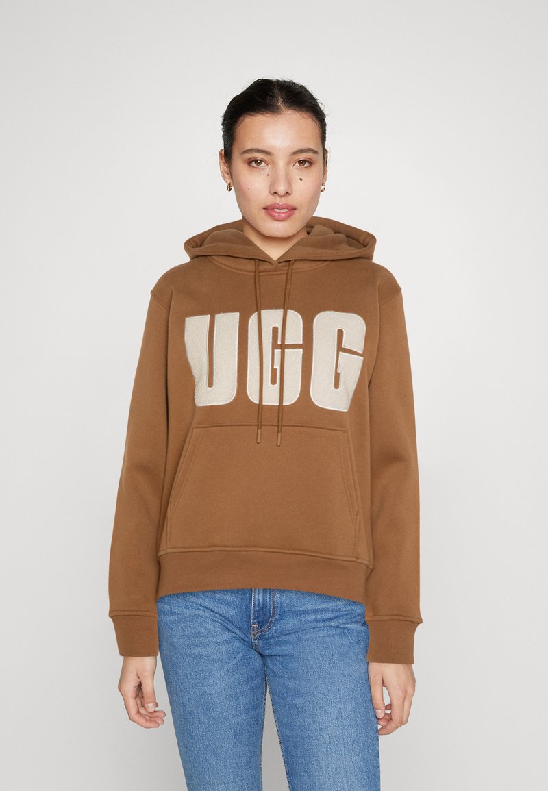 UGG REY FLUFF LOGO HOODIE - Sudadera - chestnut/plaster/coñac - Zalando.es