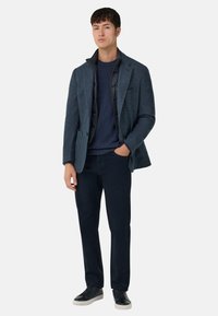 Boggi Milano MICRO FANCY REMOVABLE BIB BLAZER - Blazer jacket - navy ...