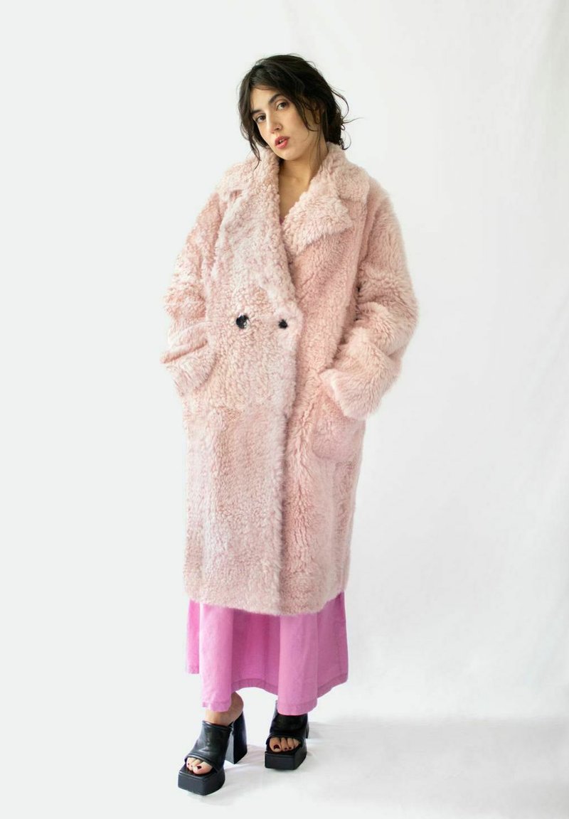 JUST THINGS WE LIKE Halflange jas - pink/donkerroze - Zalando.nl