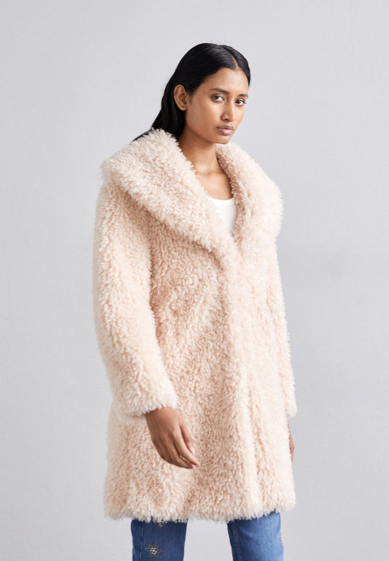 maje GORDINO - Kurzmantel - pink - Zalando.at