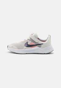 Nike Performance DOWNSHIFTER 12 UNISEX - Väglöparskor - phantom/dark ...