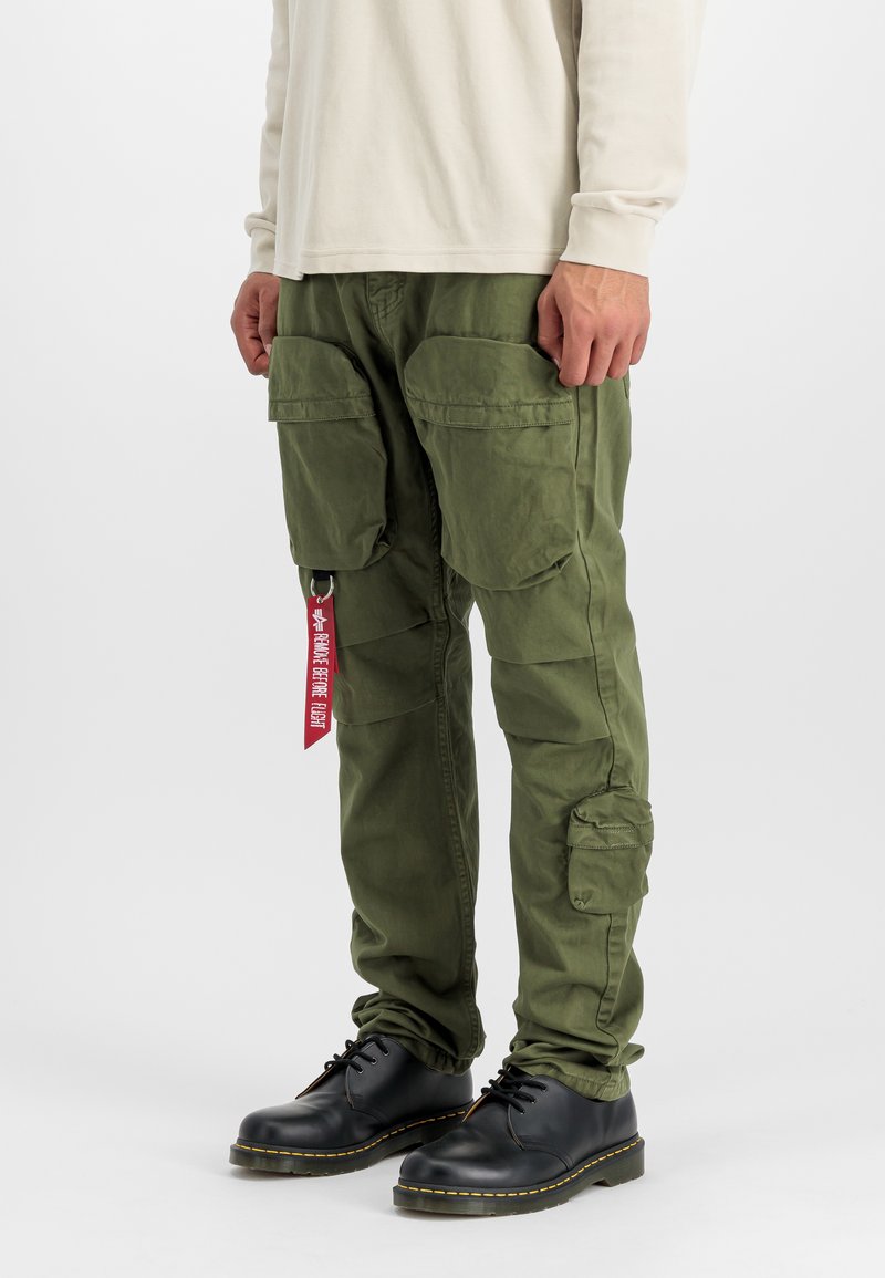 Alpha Industries TACTICAL PANT - Cargo trousers - dark olive/olive ...