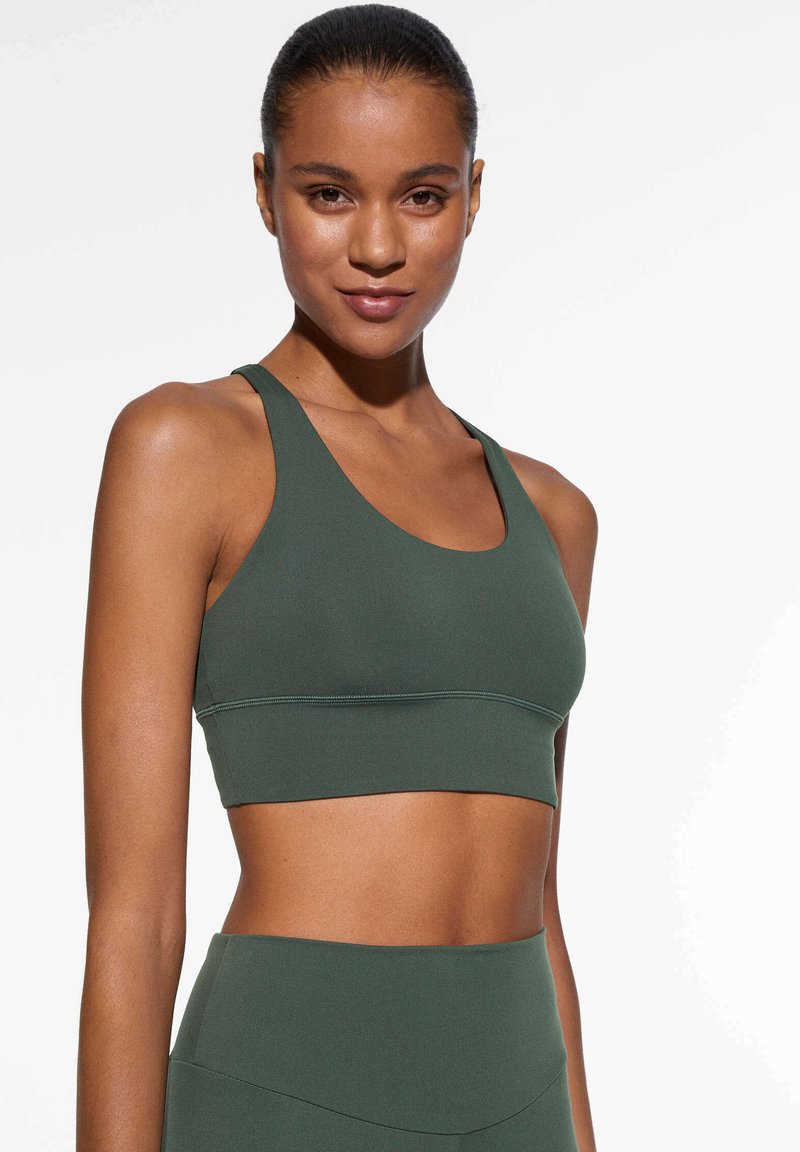 OYSHO Stanik sportowy z średnim wsparciem - Zalando.pl