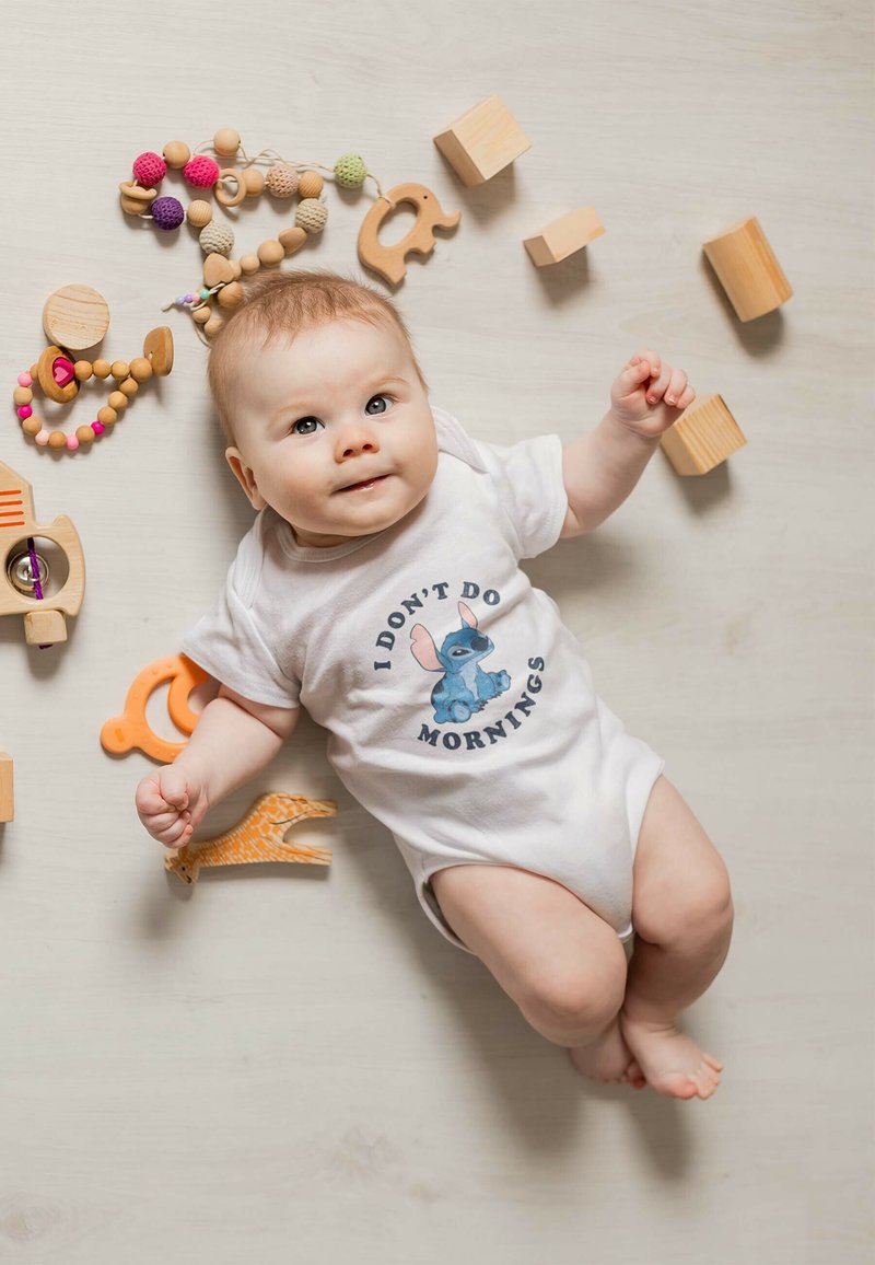 Disney LILO & STITCH STITCH MORNINGS - Body - natural/špinavě bílá ...