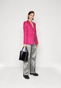 BOSS JUICYLARA - Blazer - bright pink/rosa - Zalando.es