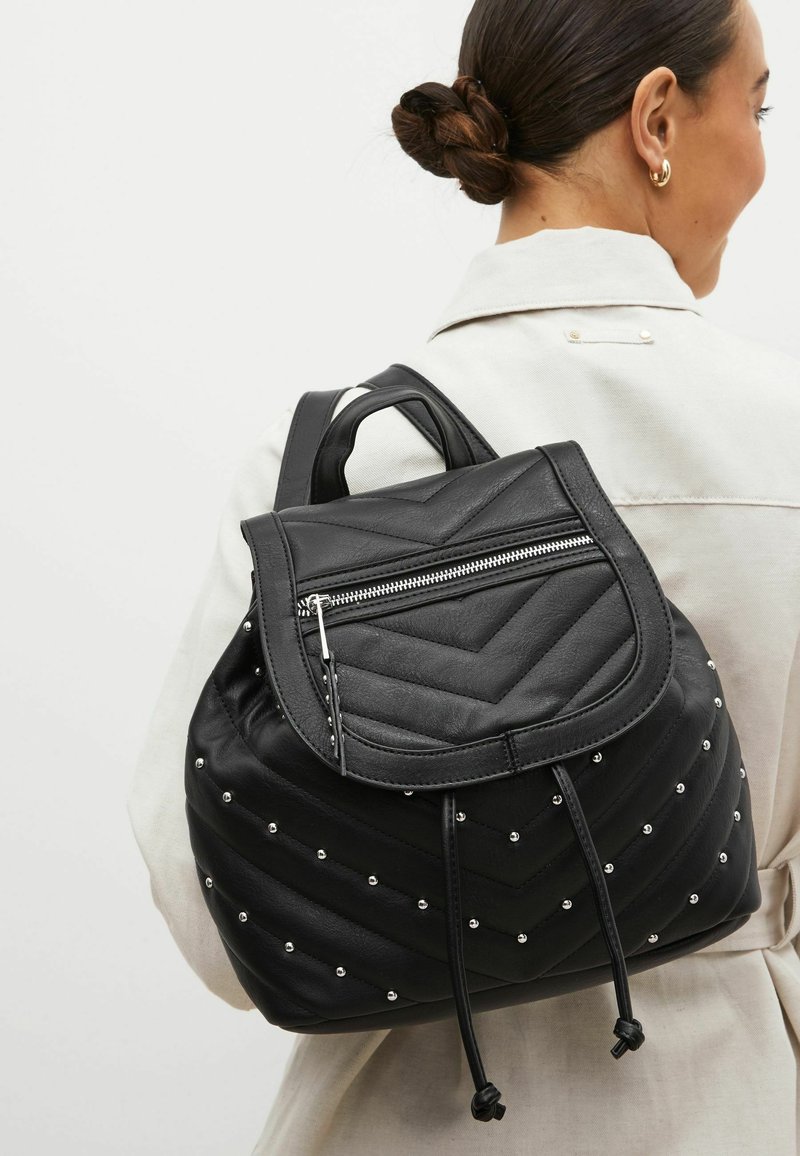 Next QUILTED STUD FRONT RUCKSACK - Rucksack - black - Zalando