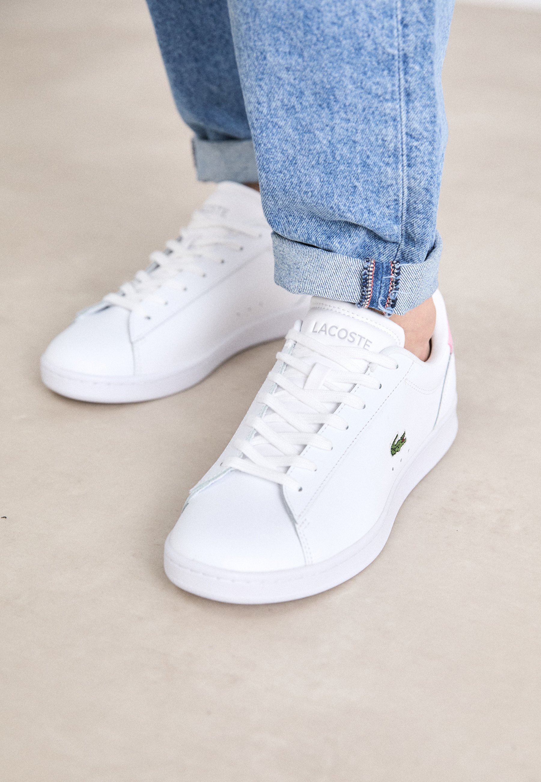 Lacoste CARNABY SET Baskets basses white light pink blanc ZALANDO.FR