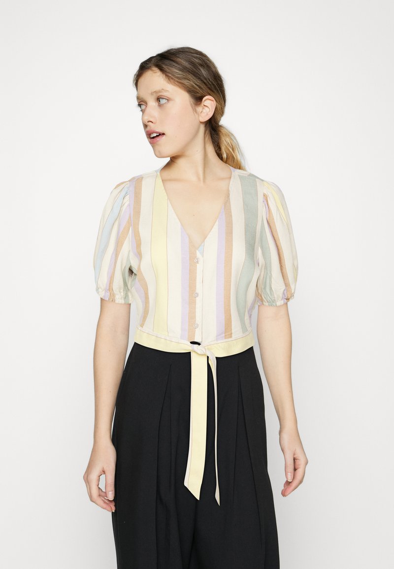 ONLY ONLTINE KNOT BUTTON - Blouse - whitecap gray/clear sky/purple rose ...