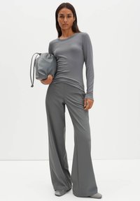 someday. SLIM FIT TEXTURE - Langarmshirt - coal dust/grau - Zalando.at