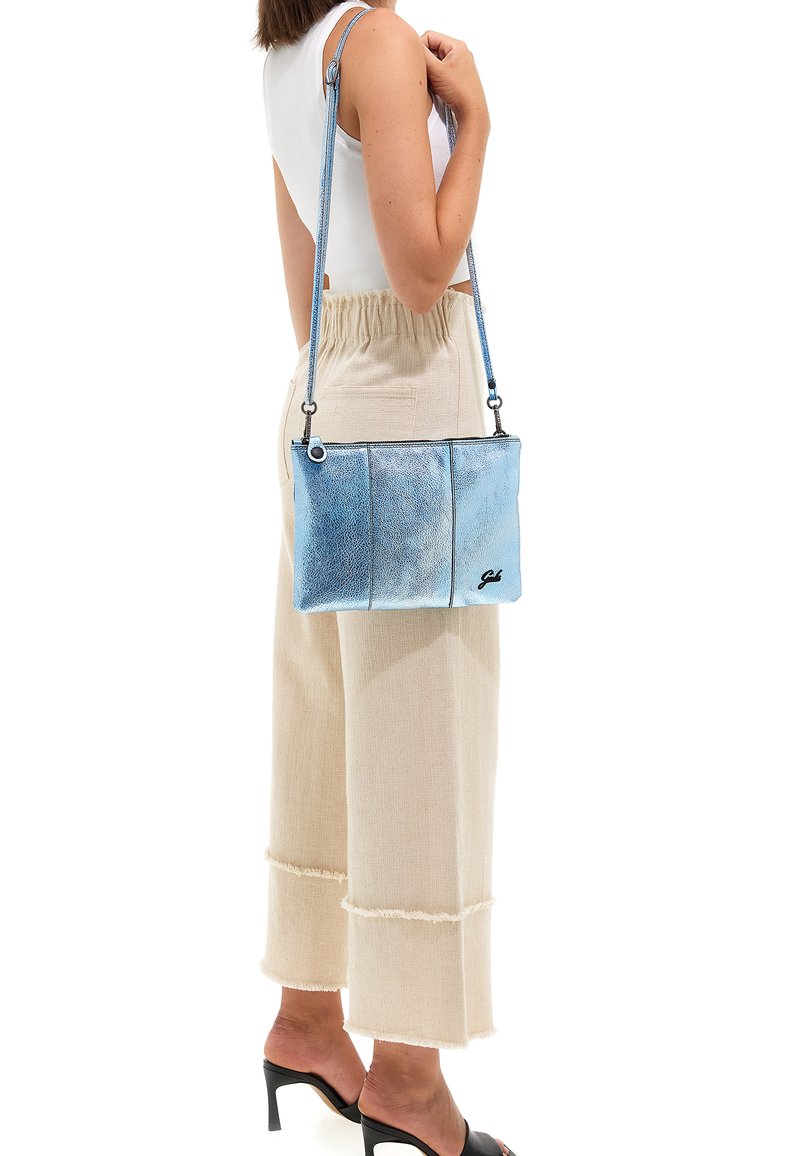 Gabs Across body bag - acqua/blue - Zalando.de