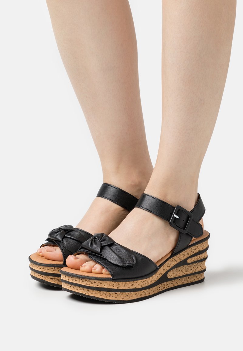 Gabor Sandales à plateforme - schwarz/noir - ZALANDO.FR