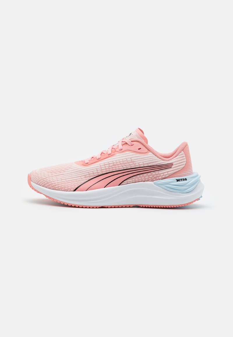 Puma ELECTRIFY NITRO - Road running shoes - peach smoothie/frosty pink ...