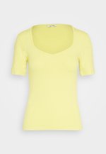 mbyM ZION - Camiseta básica - aurora yellow/amarillo - Zalando.es