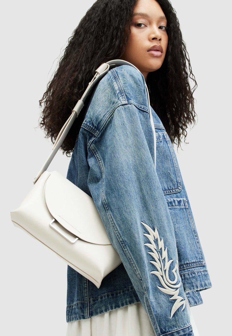 AllSaints CELESTE - Olkalaukku - desert white/valkoinen - Zalando.fi