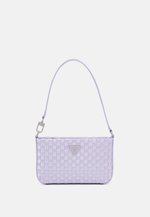 Guess TWILLER - Geantă de mână - lavender/violet - Zalando.ro