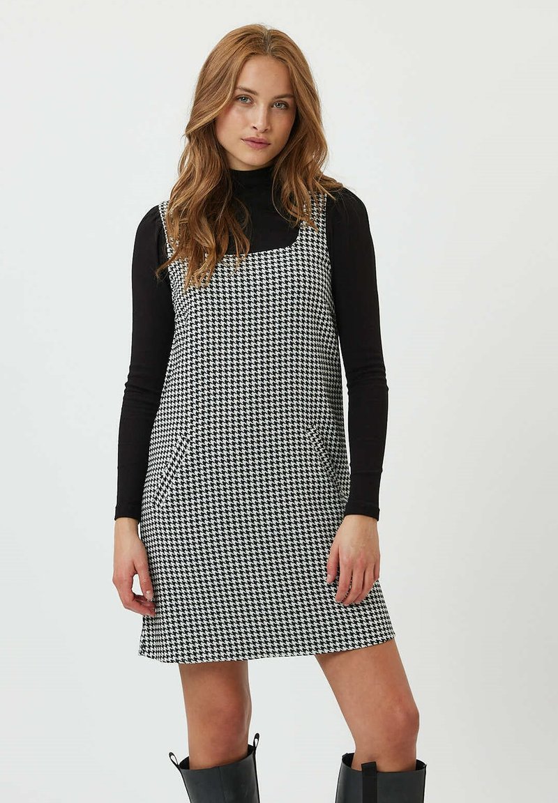 Moves MONNE - Jurk - black/zwart - Zalando.be