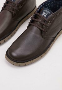 CallagHan Botines con cordones - brown/marrón - Zalando.es
