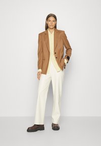 HUGO AMYIA - Blazer - open brown/brun - Zalando.se